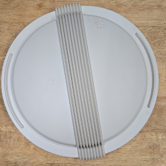The Pampered Chef | Kitchen | The Pampered Chef Cream Round Deep Dish ...